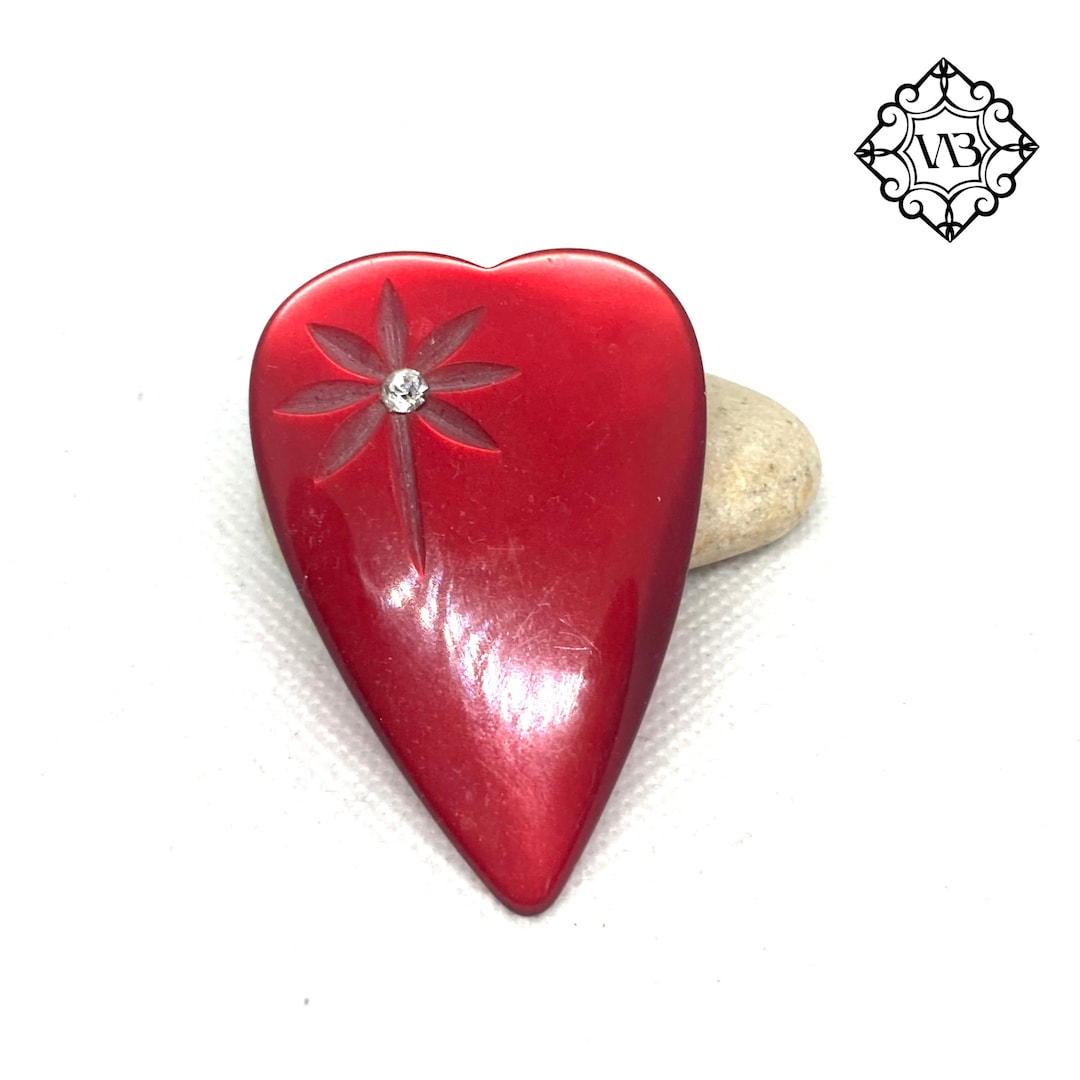 Vintage Large Plastic Red Heart Brooch - Etsy