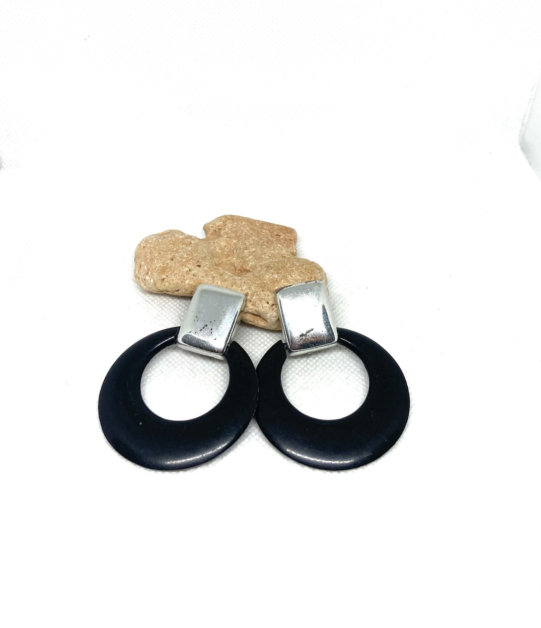 Vintage Black Circle Plastic Clip on Earrings - Etsy