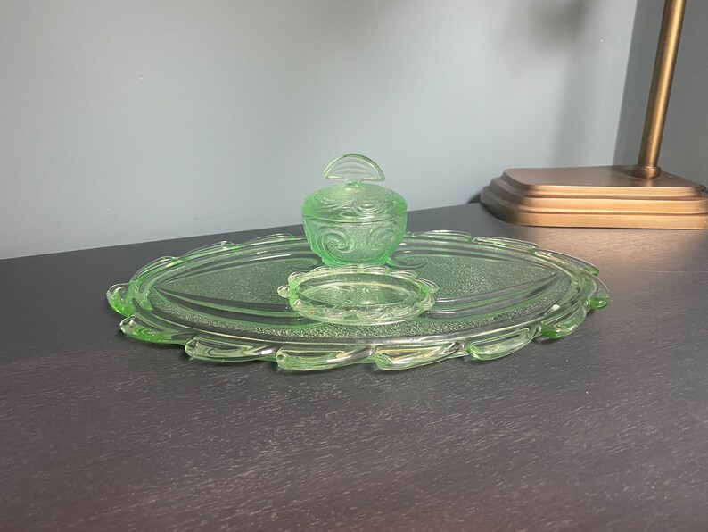 Vintage Green Glass Vanity Set - Art Deco Rutland Pattern, 1930s - Etsy