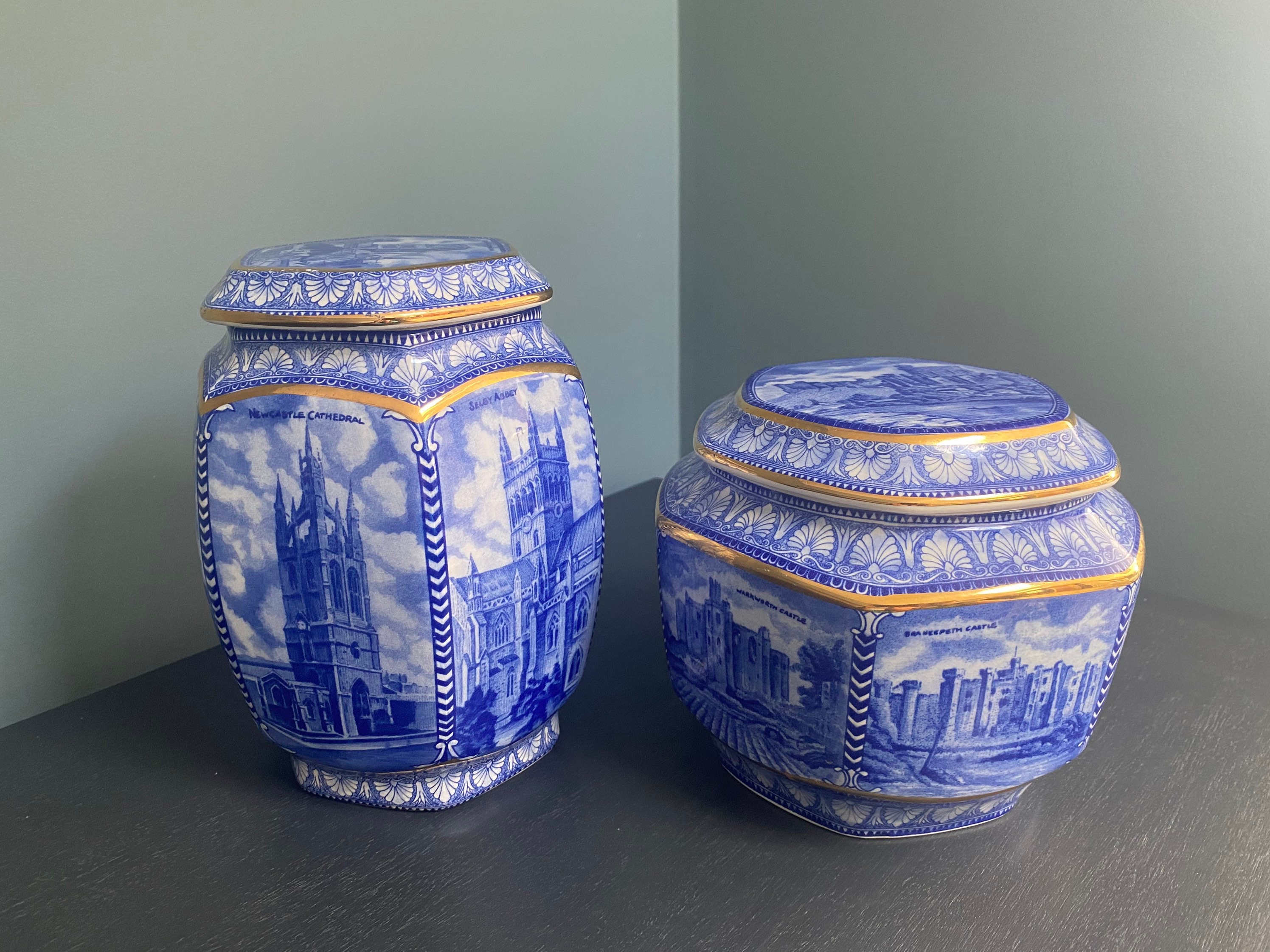 Wade Blue and White Ringtons Hexagonal Tea Caddy Millennium Cathedral ...