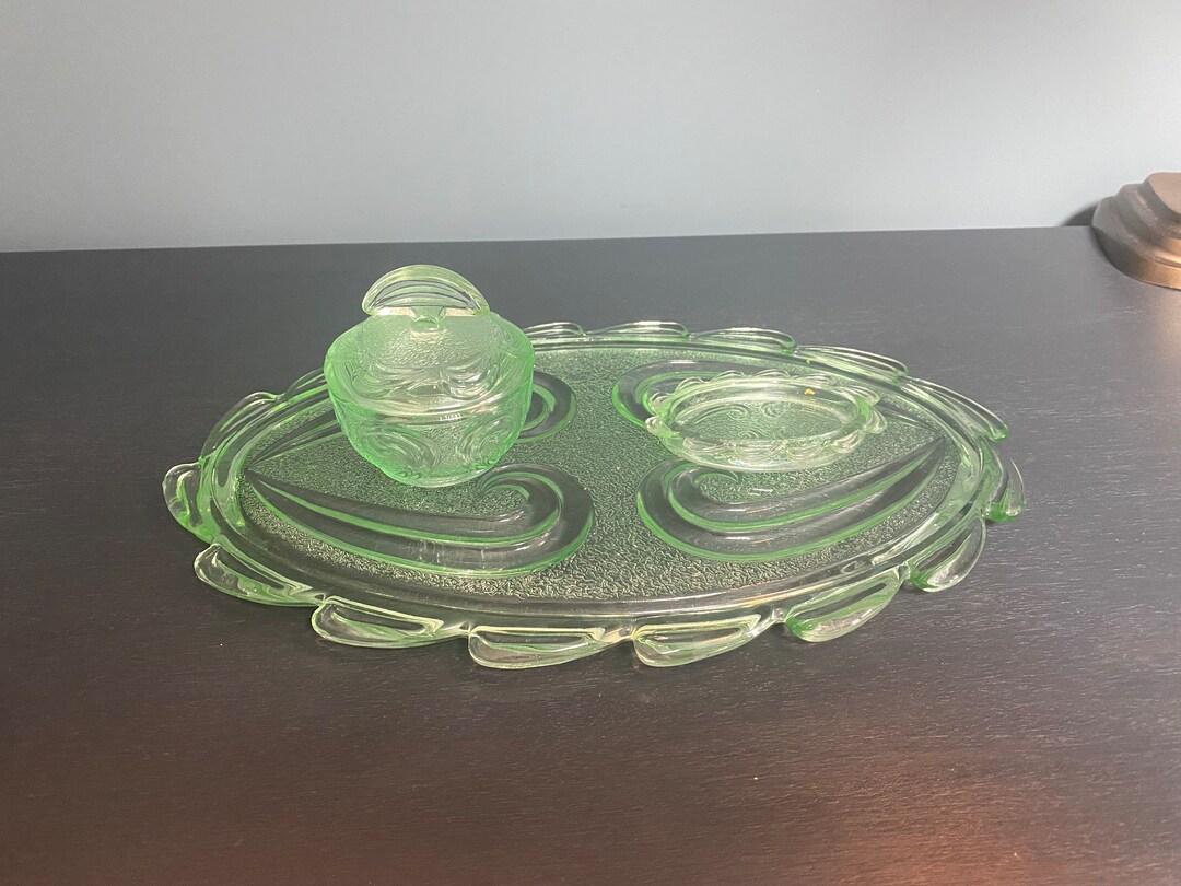 Vintage Green Glass Vanity Set - Art Deco Rutland Pattern, 1930s - Etsy
