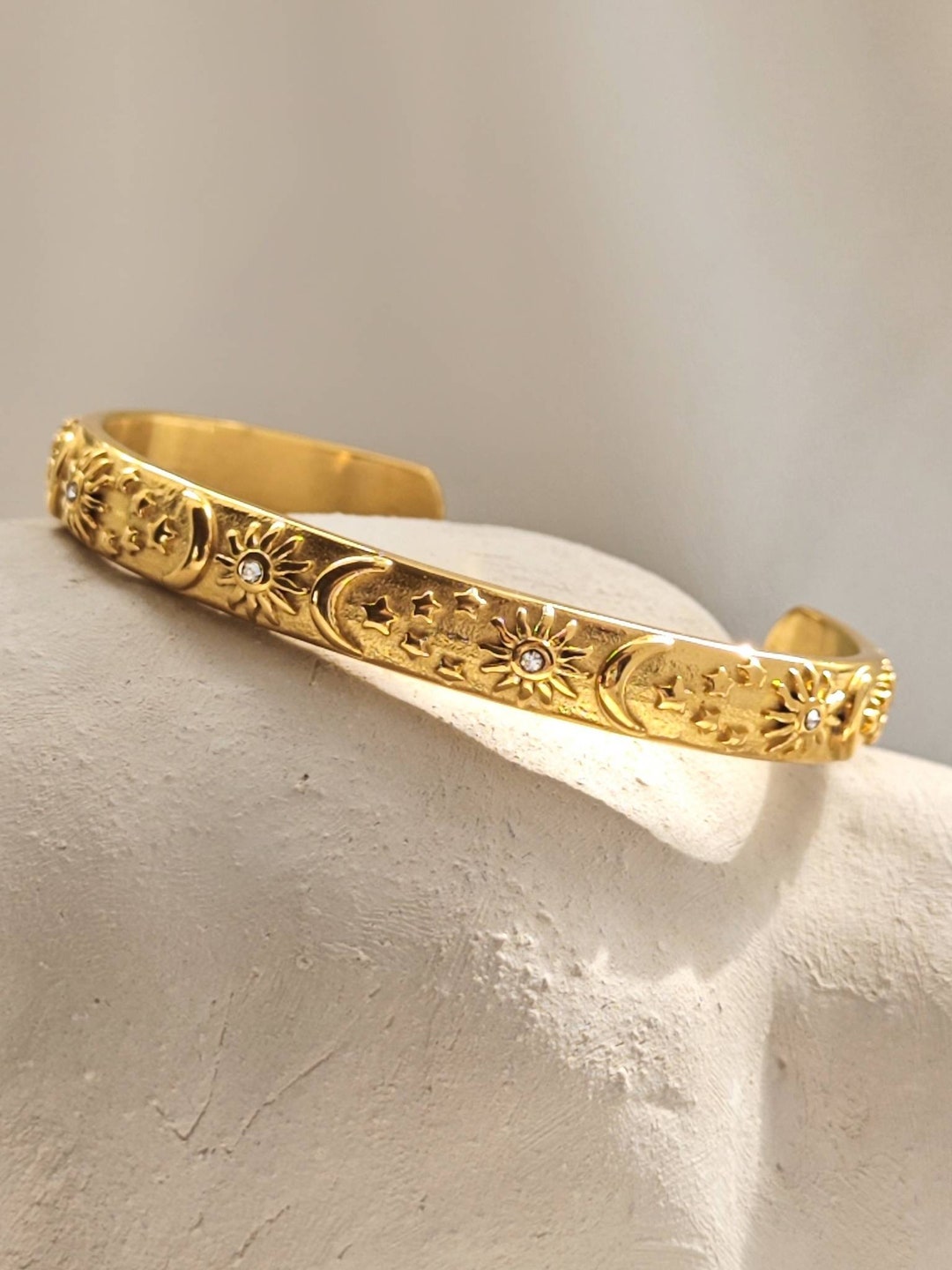Edelstahl Armreif Sonne Mond und Sterne / Arabischer Armreif gold ...