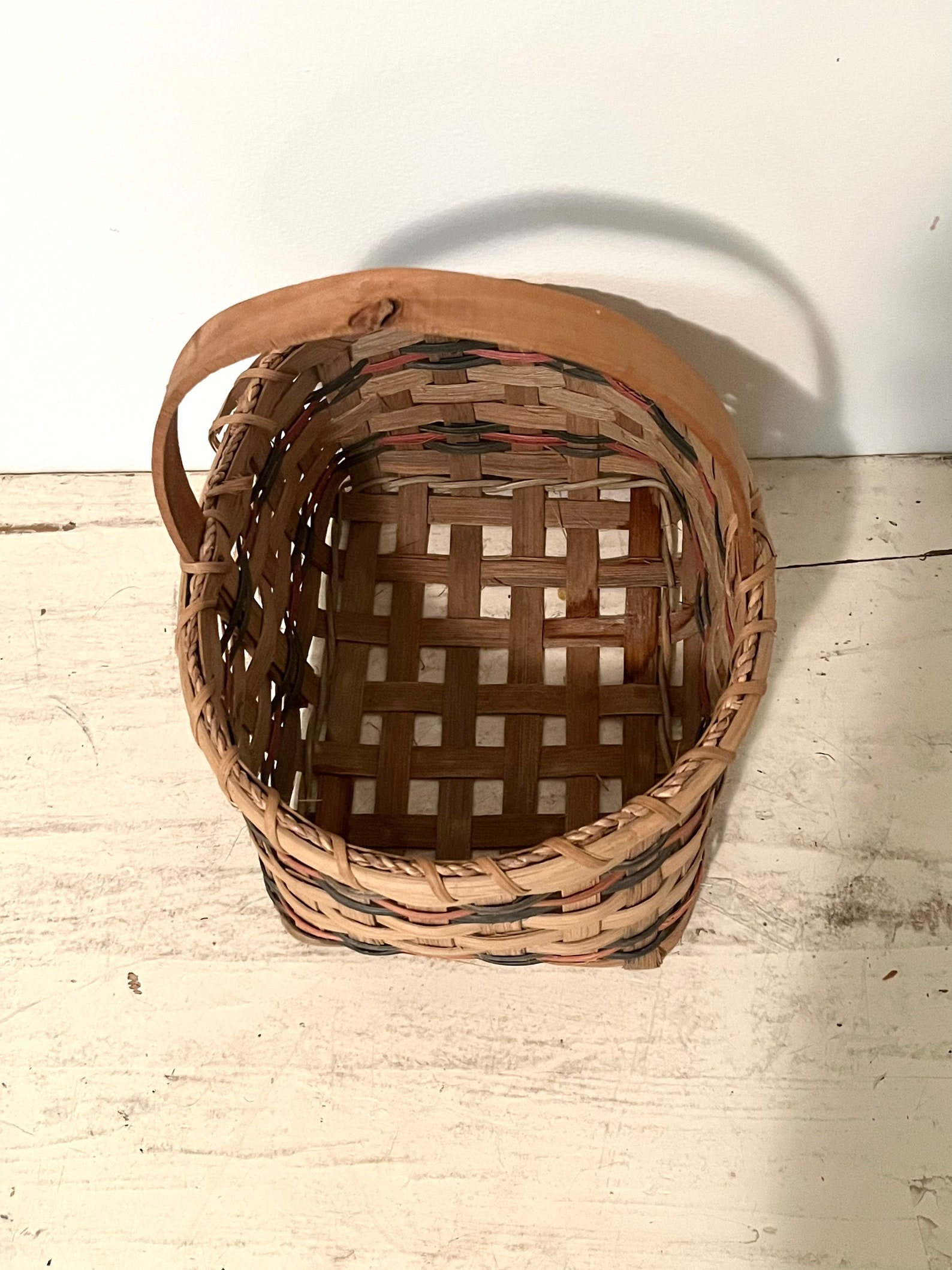 Beautiful Vintage Splint Basket With Red and Green Details - Etsy