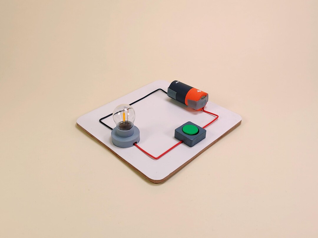 Simple Light Bulb Experiment, Simple Electric Circuit, STEM Education ...