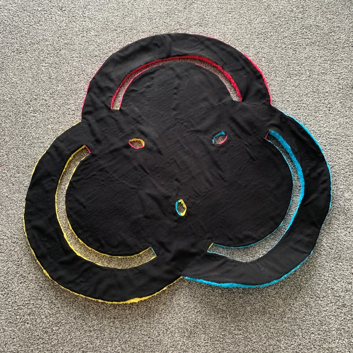 RGB Trippy Smiley Face Rug, Handmade, Tufted, Cut Pile Rug for Bedroom ...