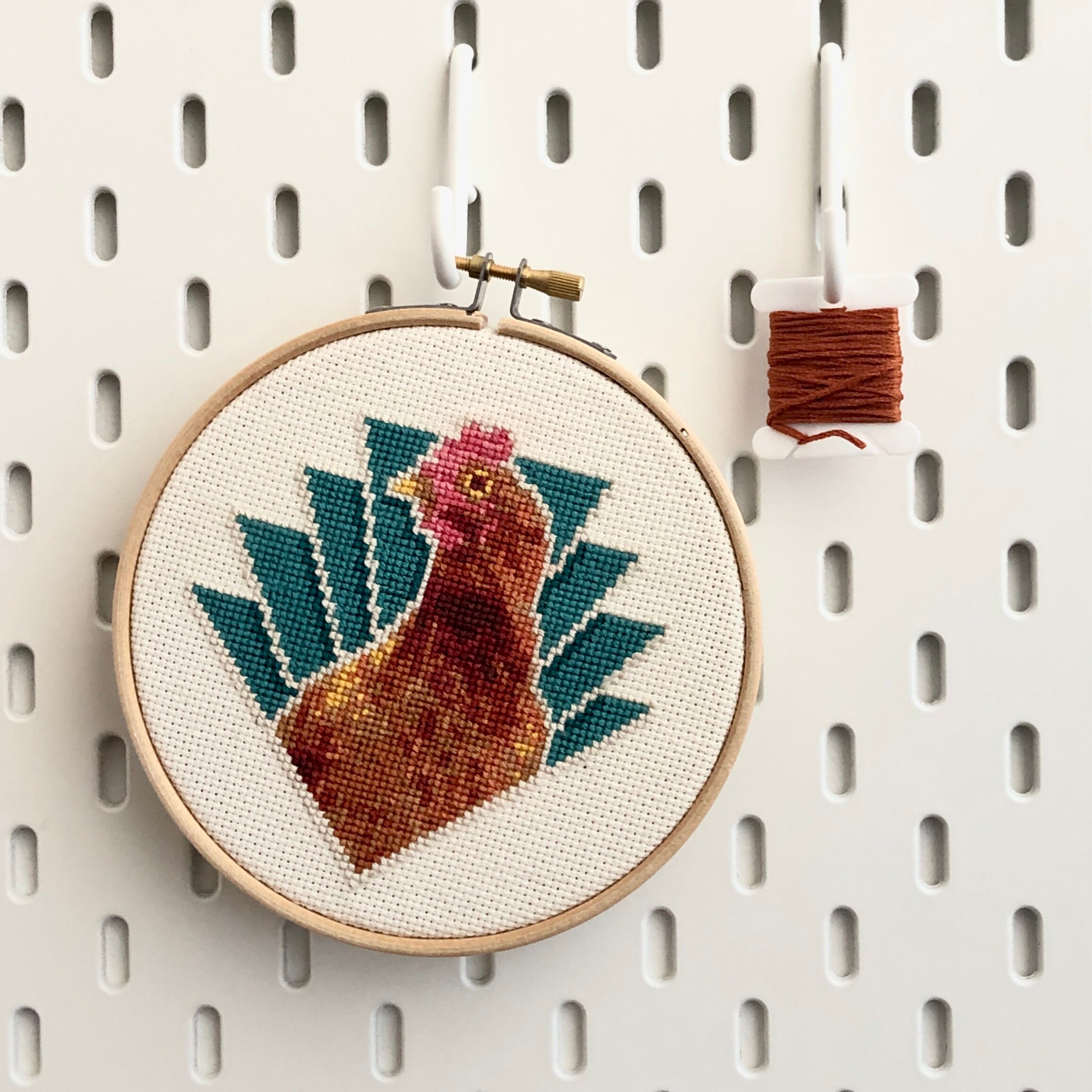 Celine the Hen; Cross Stitch Pattern - Etsy