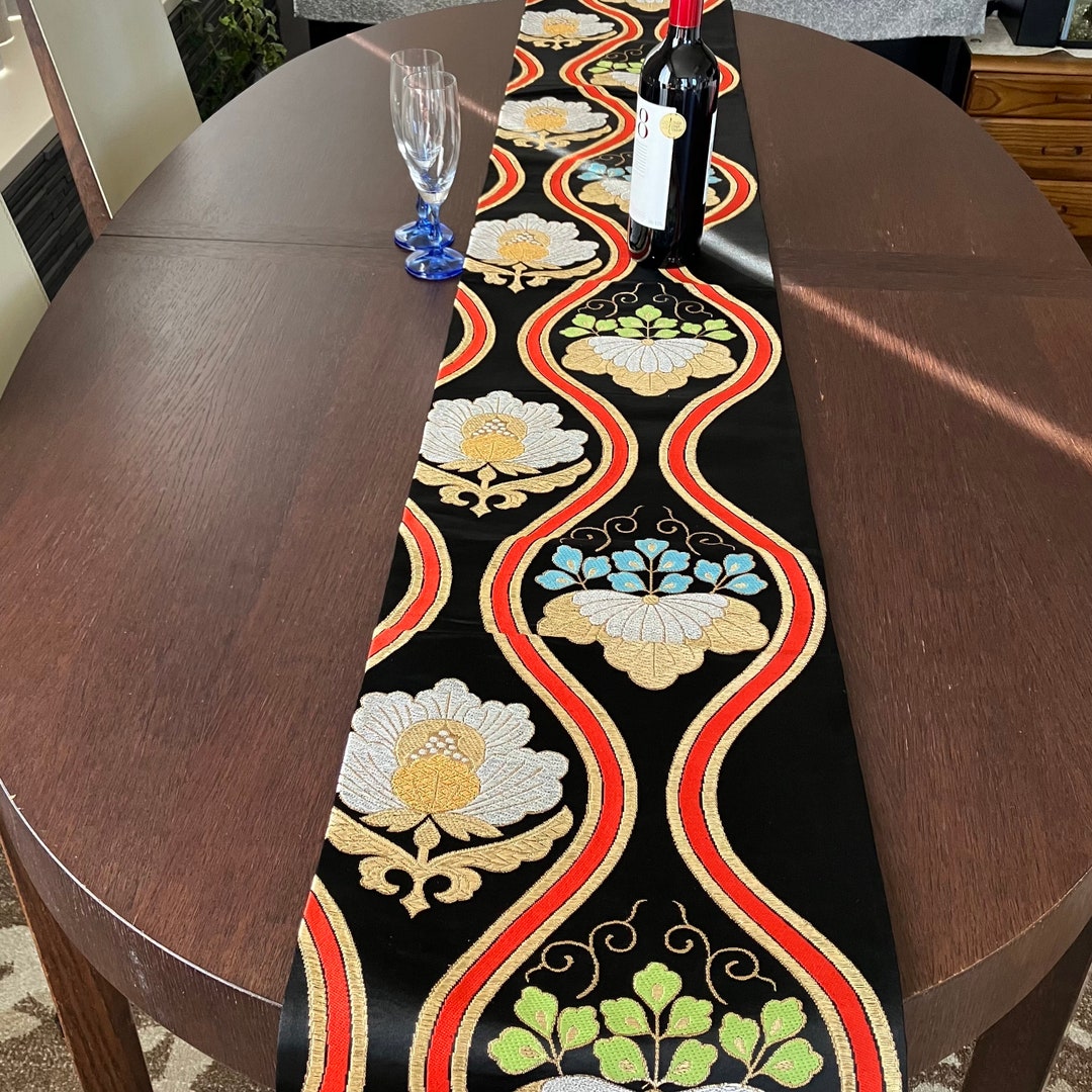 100% Silk Textile Table Runner Remade by a Kimono Belt - Etsy