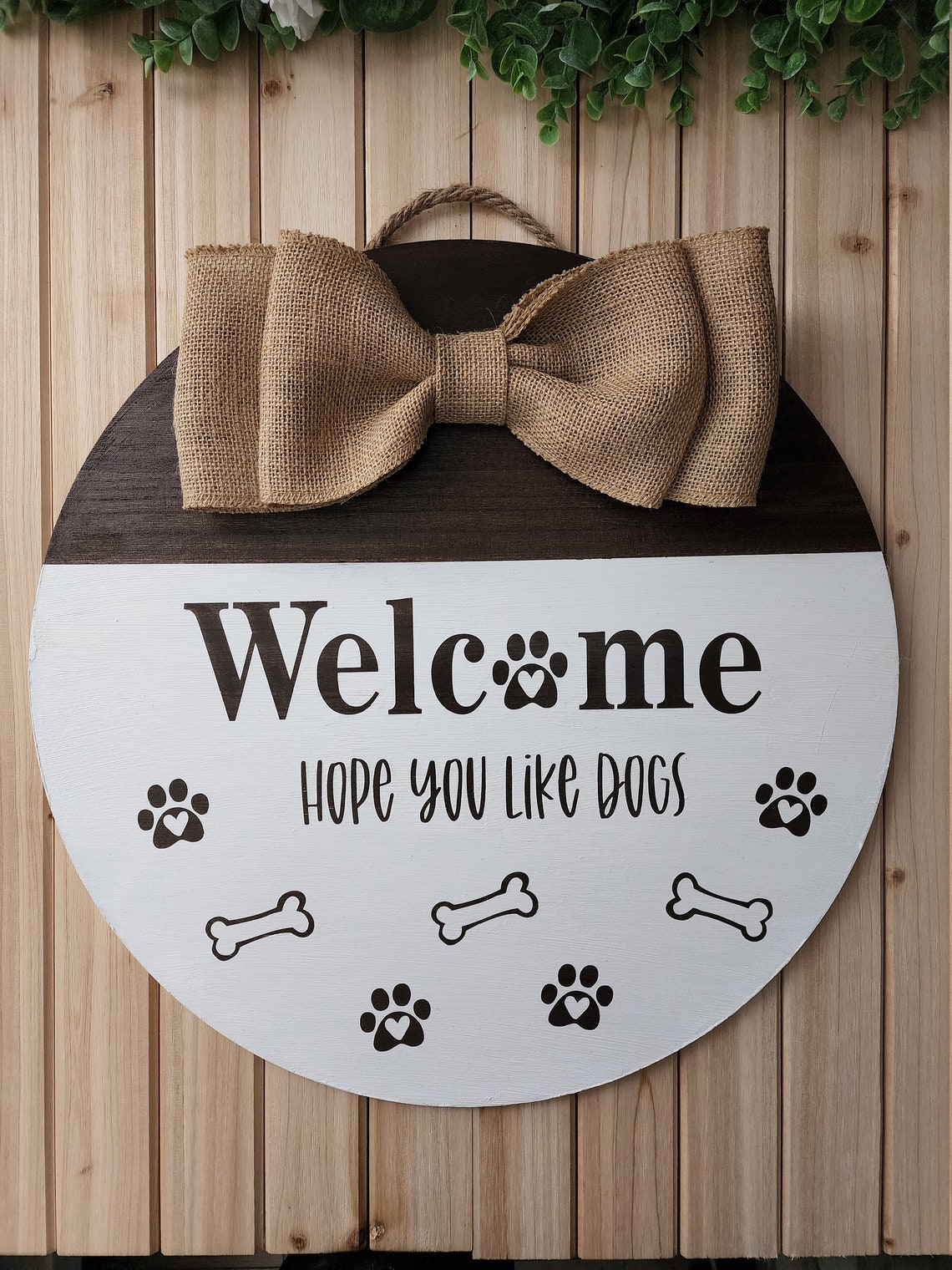 Pet Welcome Sign / Personalized Welcome Pet Sign/ Round Wood Sign - Etsy