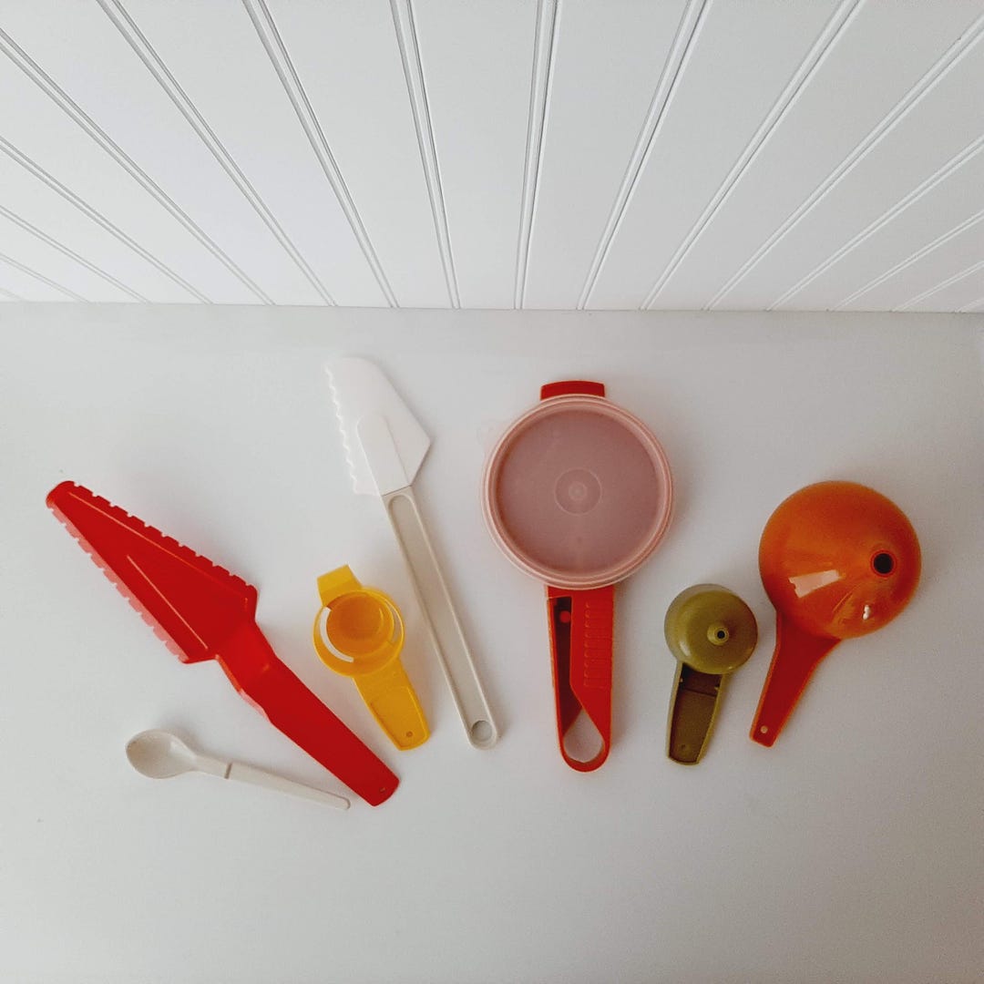 Vintage Tupperware Baking Tools/pie-cake Server/serrated Spatula ...