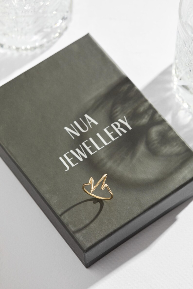 14K Solid Gold Lightning Ring, Minimalist Lightning Bolt Midi Ring, 14K ...