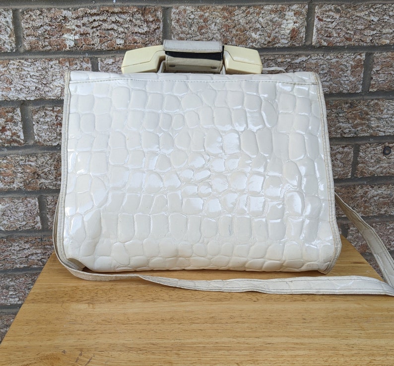 Vintage Dallas Telephone Bag White Vinyl alligator Pushbutton Telephone ...