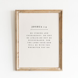 Be Strong & Courageous, Christian Wall Art, Typography Bible Verse ...