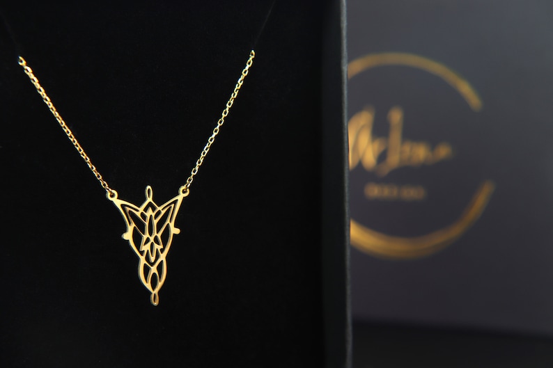 14K Gold Eternal Radiance: Arwen's Light-bearer Necklace in Gold Elven ...