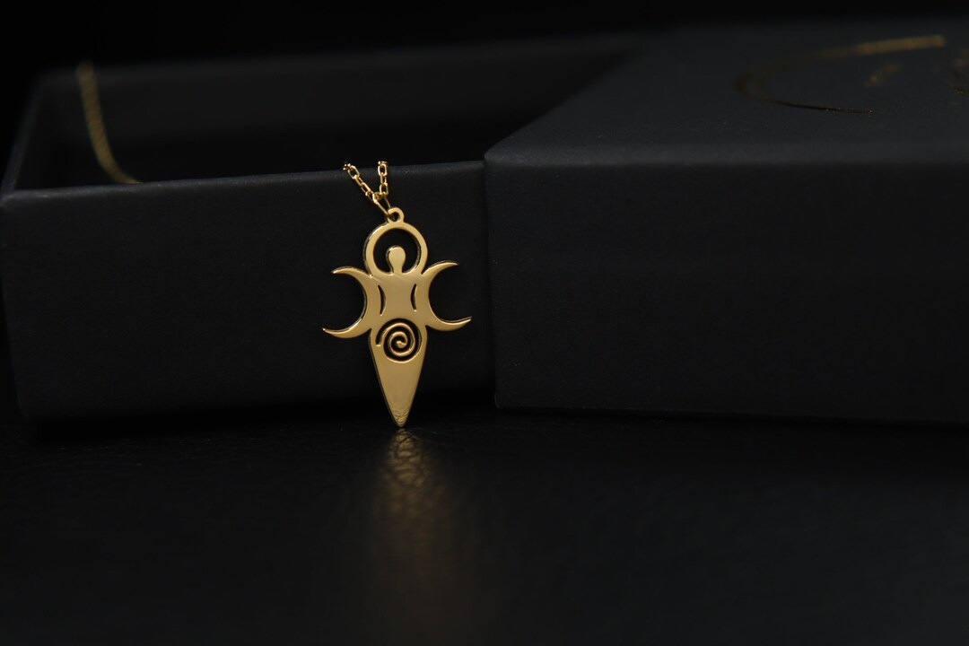 14K Gold Triple Moon Goddess Necklace: Divine Feminine Symbol - Etsy