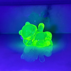 Rare Fenton Uranium Glass Laying Down Bear Figurine; Fenton Vaseline ...