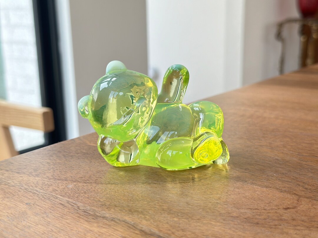 Rare Fenton Uranium Glass Laying Down Bear Figurine Fenton Vaseline ...