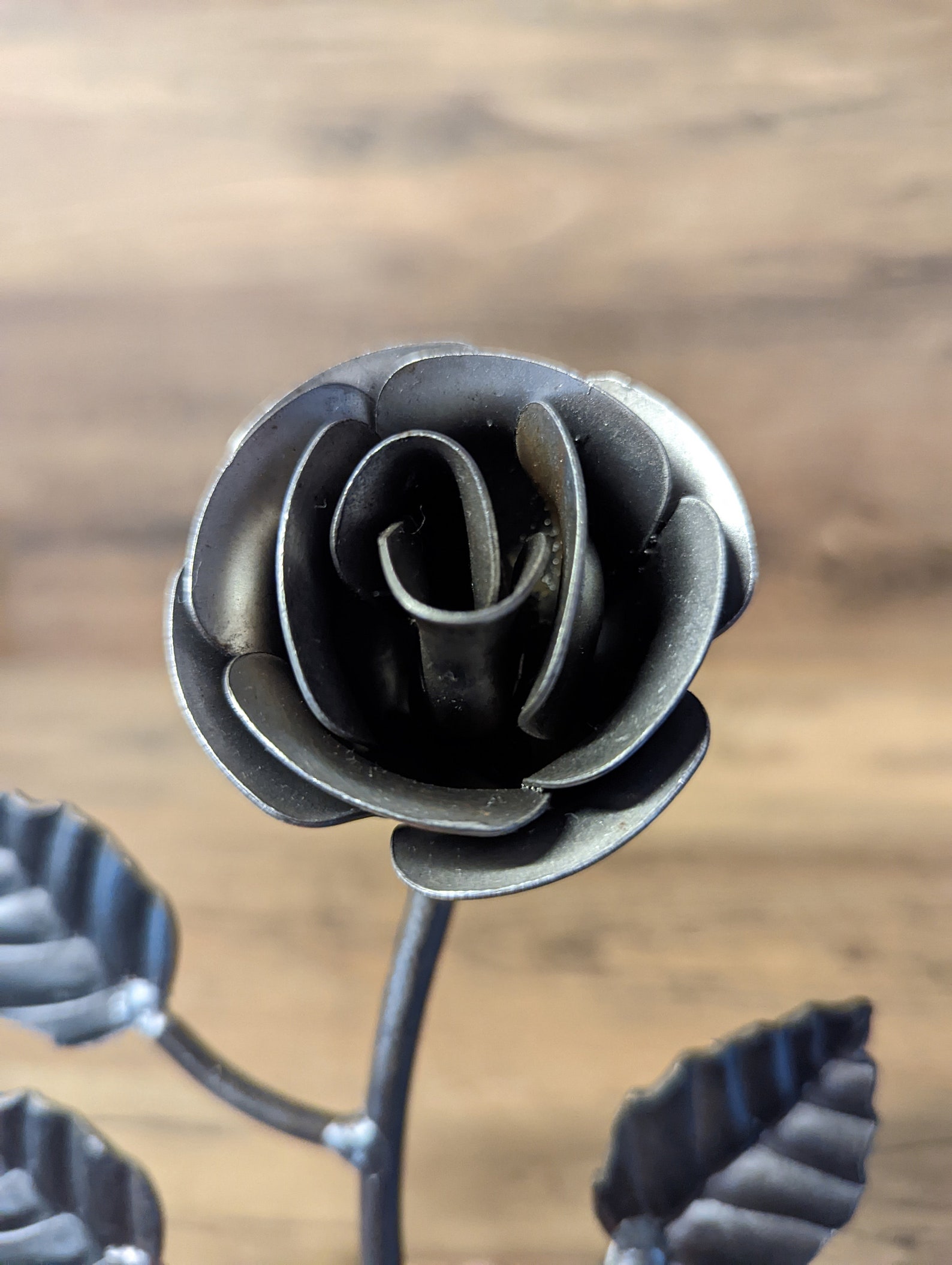 Sidco Supply's Pressed Steel Roses With Leaves - Etsy