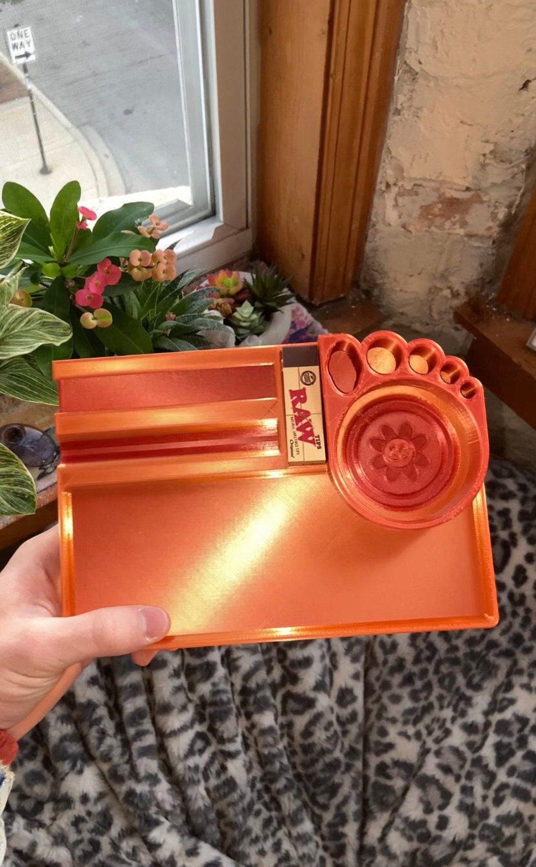 King Size Rolling Tray - Built-in Paper Dispenser | Lighter & Grinder ...
