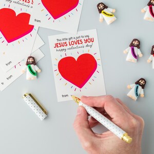 Mini Jesus Valentine Holder Card Printable, Jesus Loves You Valentine ...