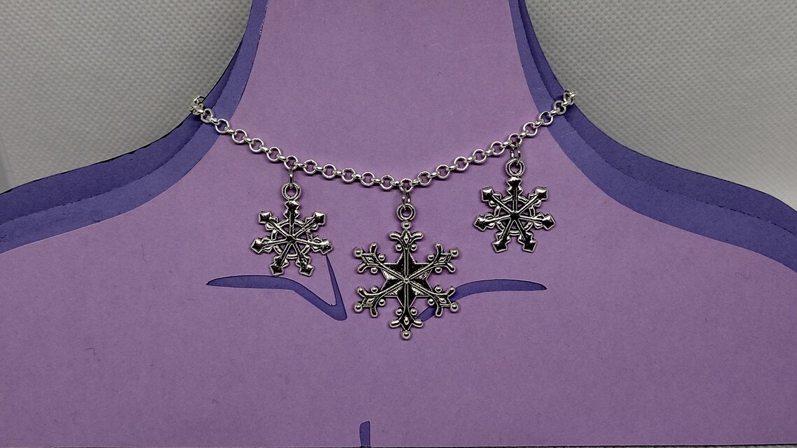 Ethereal Snowflake Choker Necklace - Delicate Winter Elegance - Etsy