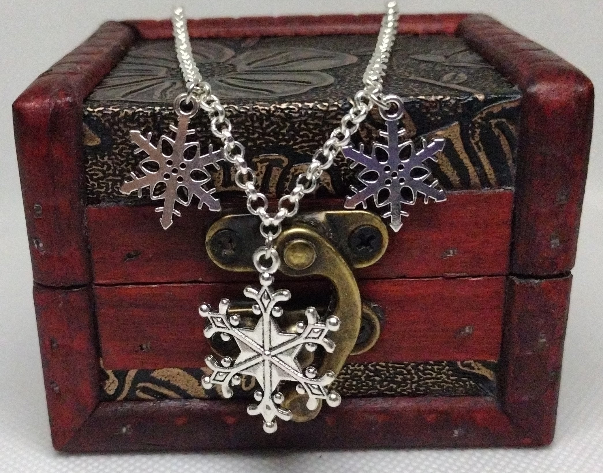 Ethereal Snowflake Choker Necklace - Delicate Winter Elegance - Etsy