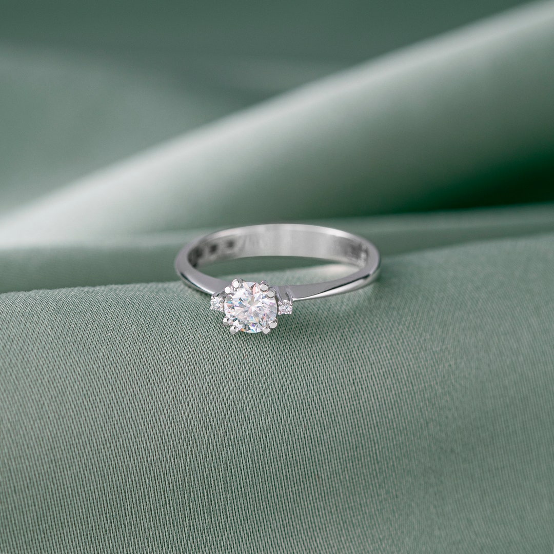 Three Stone Moissanite Crystal Wedding Band Ring in 14K White Gold ...
