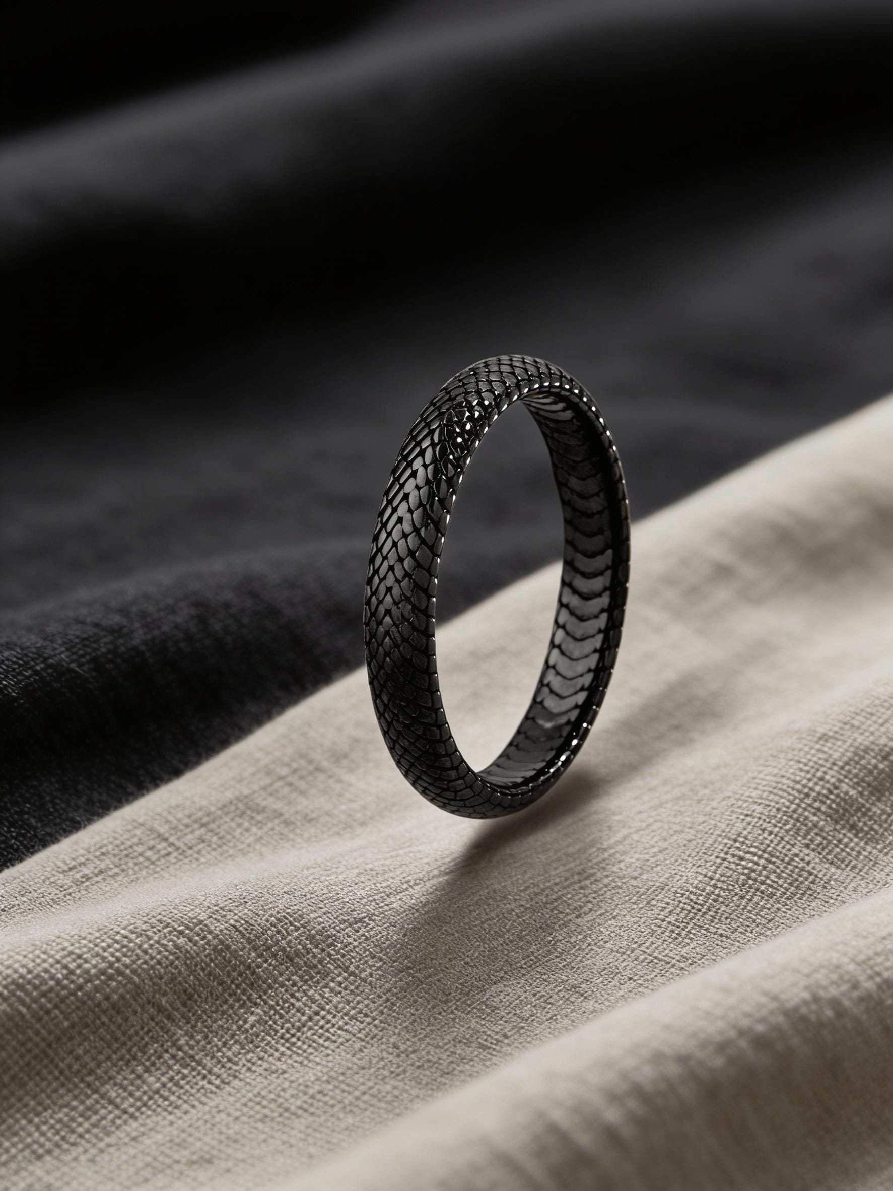 Snake Skin Band Ring: Silver or Gold, Engraved Stacking Design - Etsy