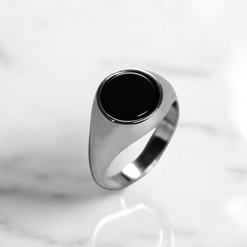 Round Stone Ring - Etsy