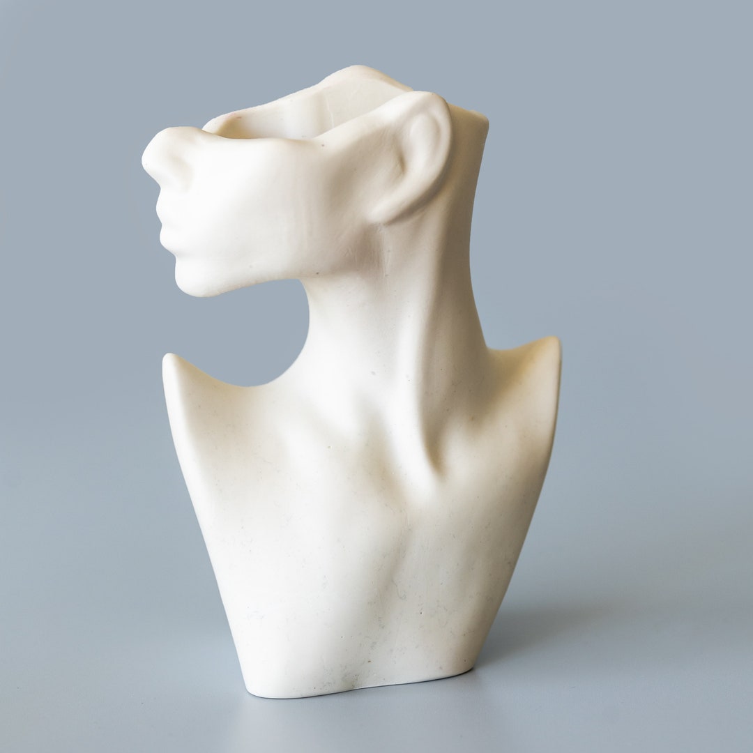 Elegant Female Figure Vase, Eco Resin, Home Decor, Beauty, Jesmonite ...