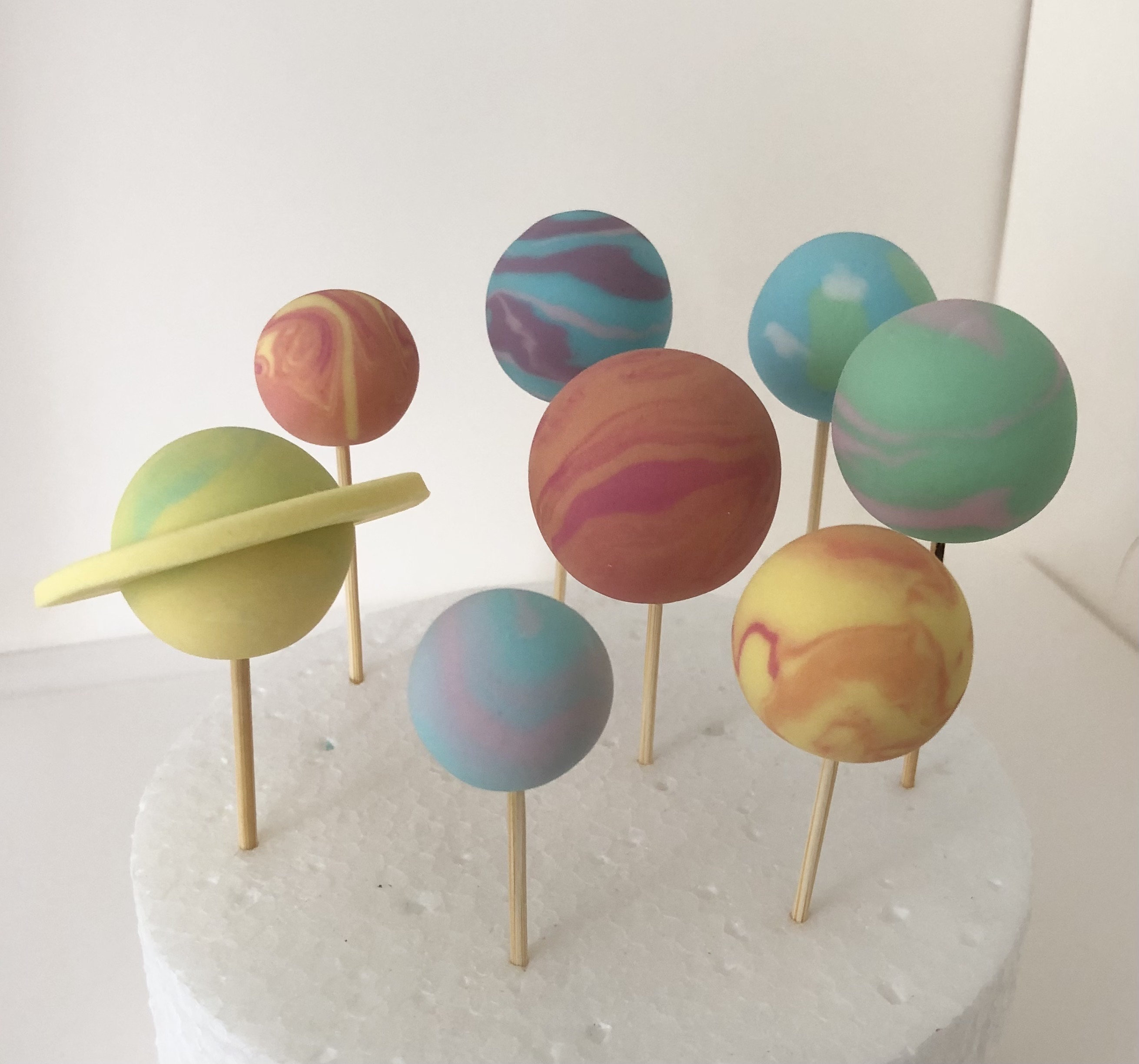 Solar System Pastel Planets Edible Cake Toppers for Birthday, Marbled ...