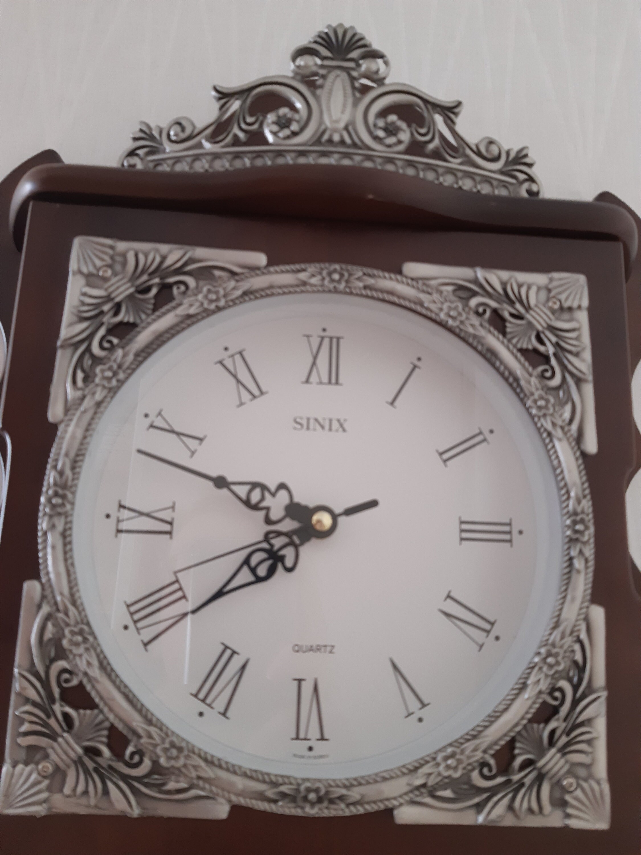 Vintage SINIX QUARTZ Wall Clock - Etsy