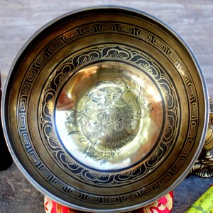 Spiritual Lord Shiva Carving 7 Inches Singing Bowl From Nepal ...