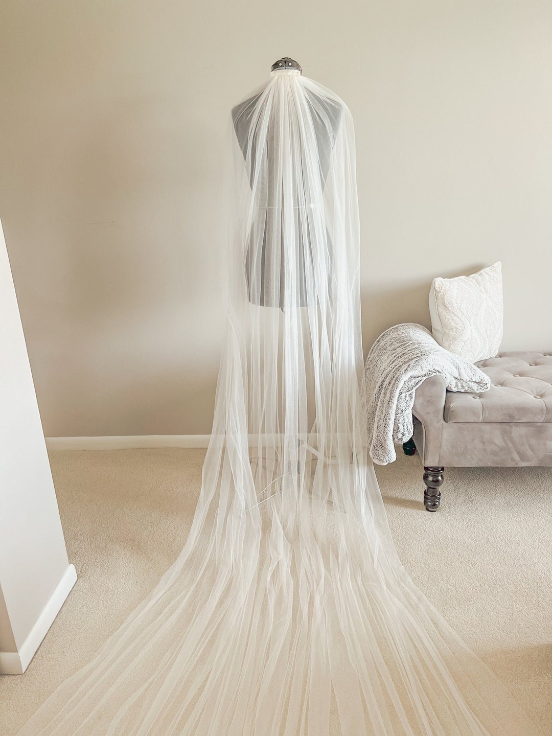 Soft Italian Tulle Cathedral Veil: Flowing Bridal Veil With Blusher ...