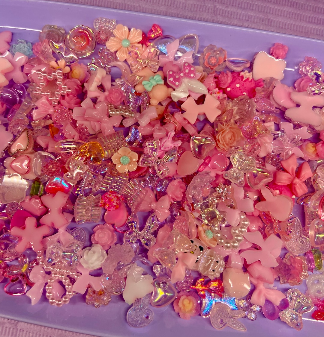 Random Nail Charms - Pink Mix - Moon, Stars, Hearts, Flowers, Paws ...