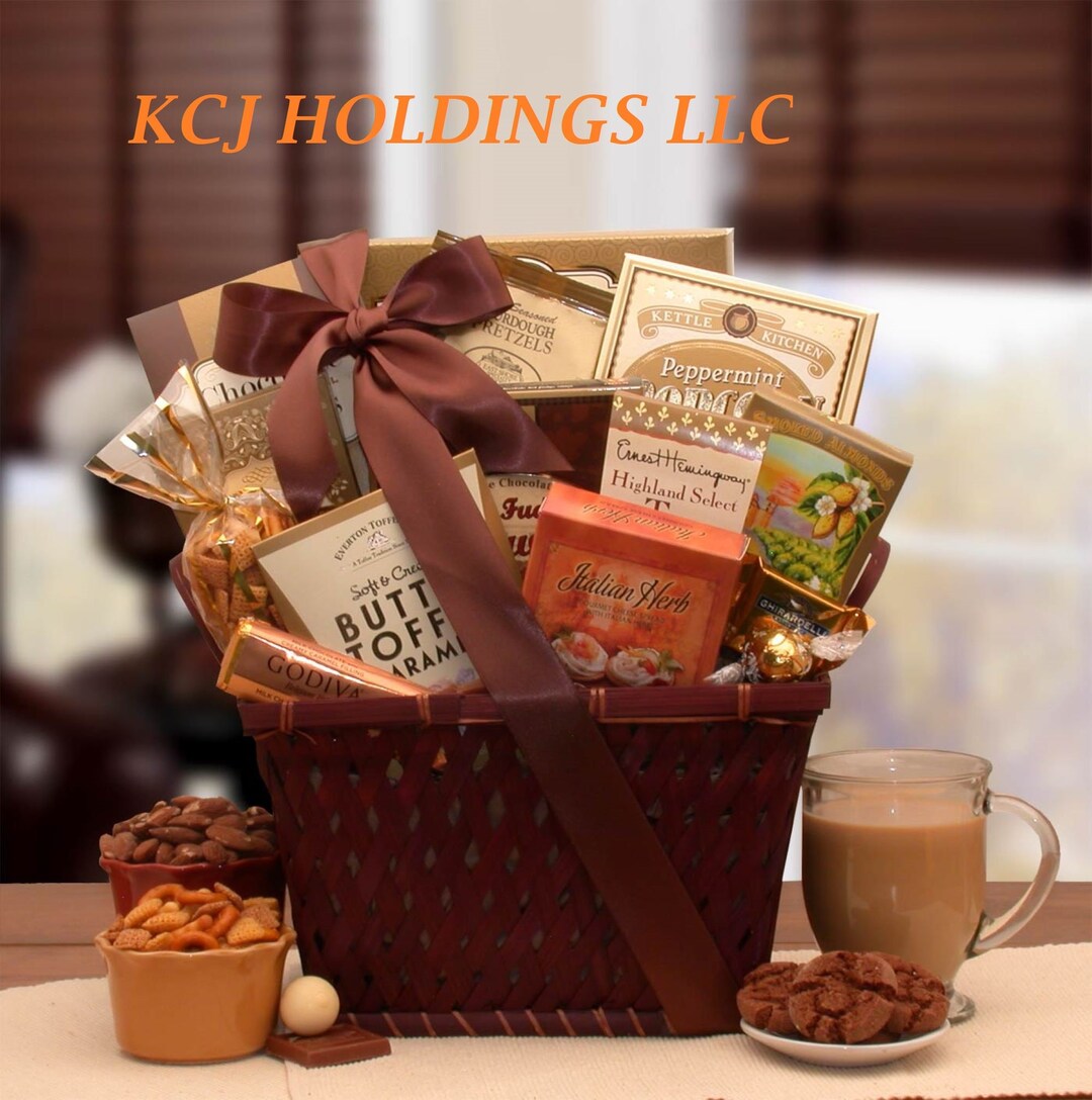 Classic Favorites Gourmet Gift Basket, Corporate Gift Basket, Holiday ...