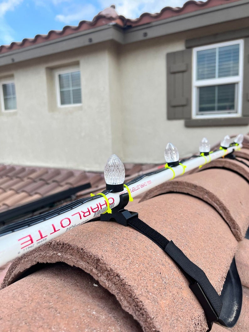 1/2 Inch PVC Adjustable Roof Ridge Clip for Tile, Concrete, Etc... Type ...