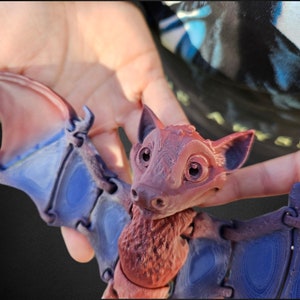 Fruit Bat Articulating Flexi by Matmire Makes, Fidget Toy, Desk Toy ...