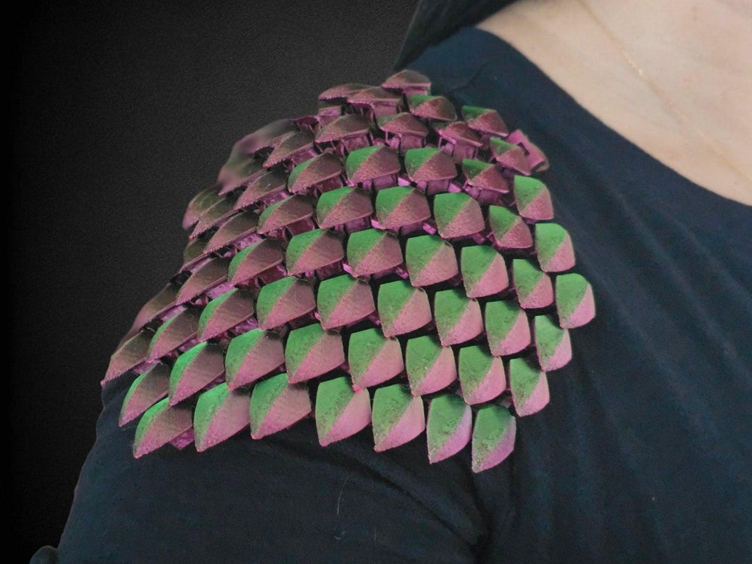 Articulated Dragon Scale Pauldron–wearable 3D Printed Shoulder Armor ...