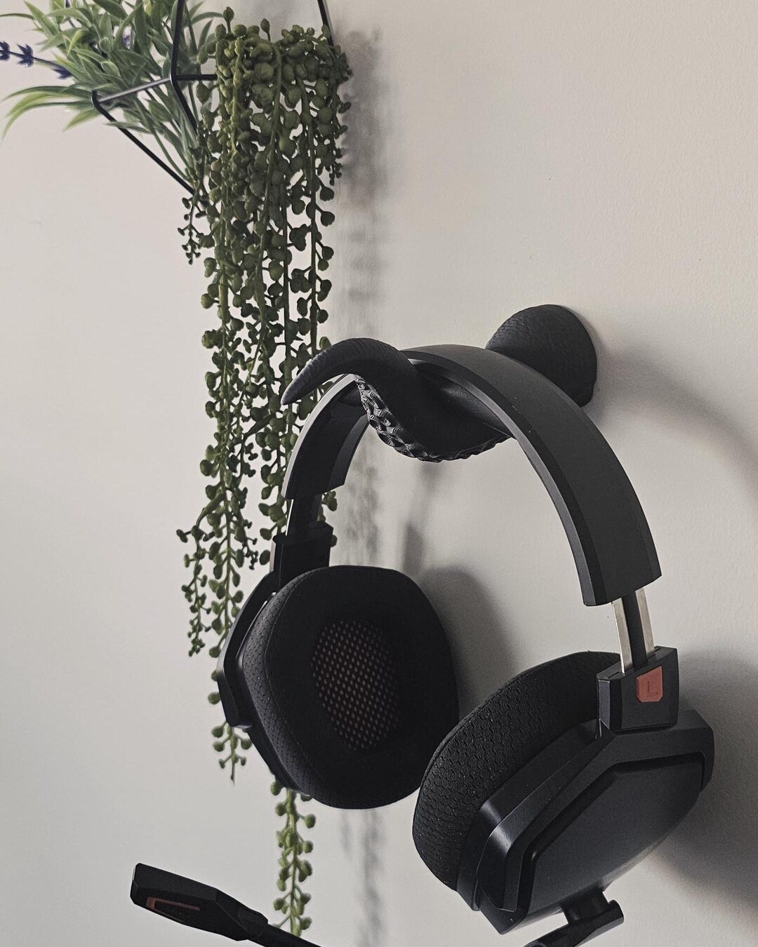 Tentacle Wall Mounted Headphone Stand 3D Printed Gaming Accessories ...