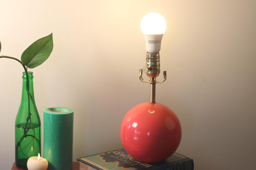 Kate Spade Round Ball Coral Red Ceramic Glossy Gold Accented Table Lamp ...
