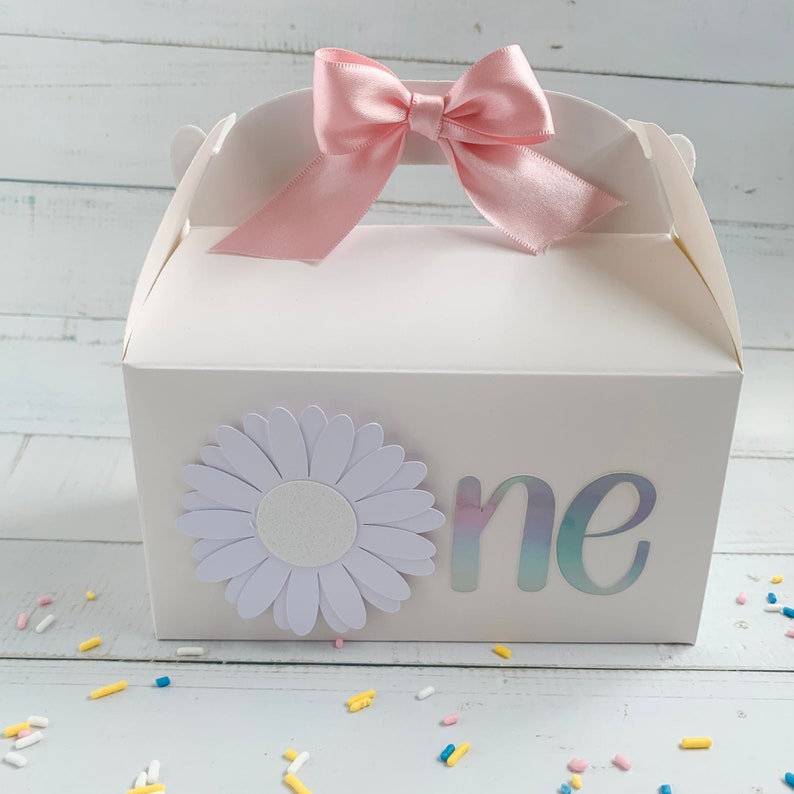 Daisy Gable Box. Great for Any Daisy Party Daisy Birthday - Etsy