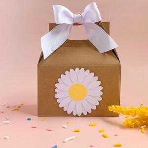 Daisy Gable Box. Great for Any Daisy Party, Daisy Birthday, Groovy ...
