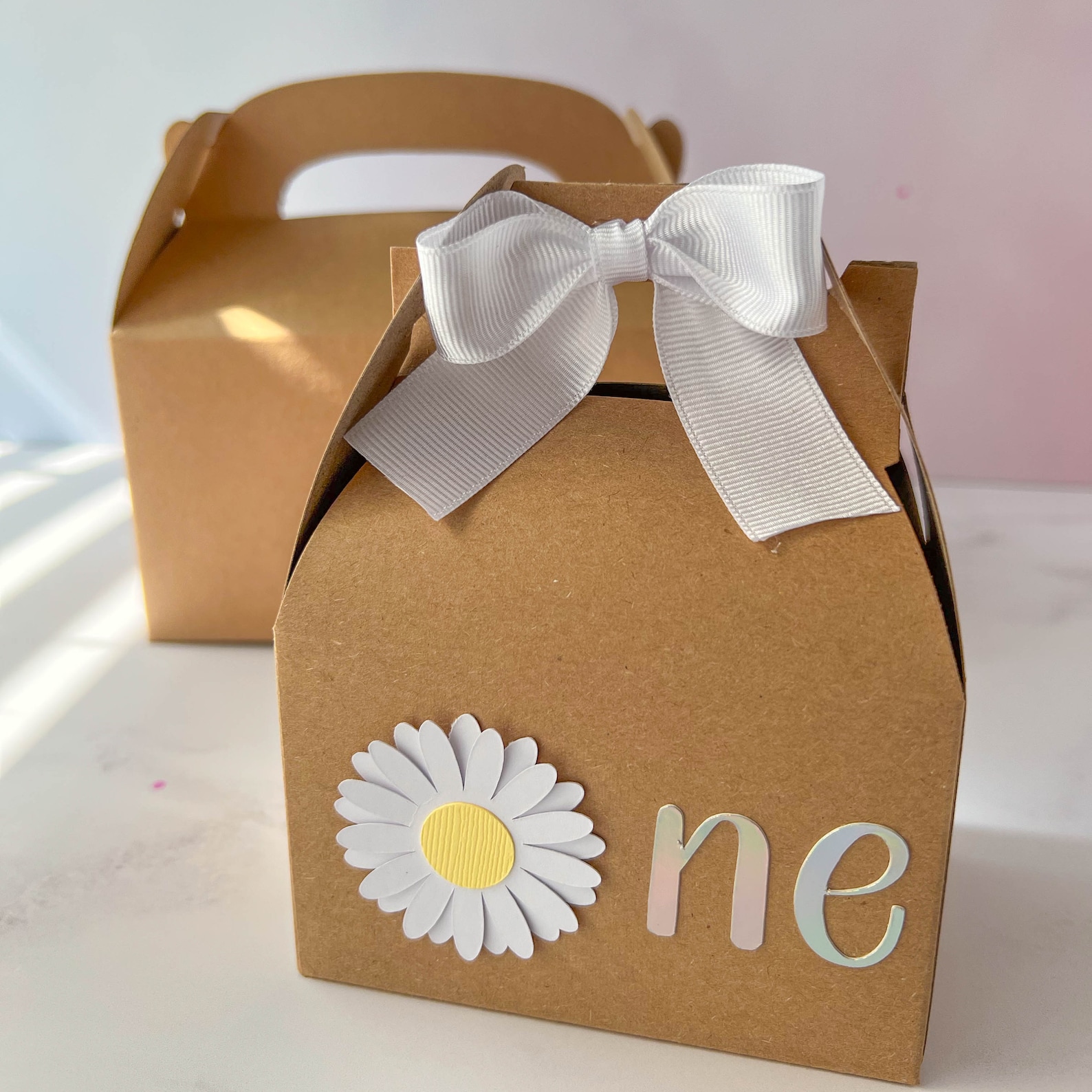 Daisy Gable Box in MINI SIZE. Great, Smaller Box for Any Daisy Party ...