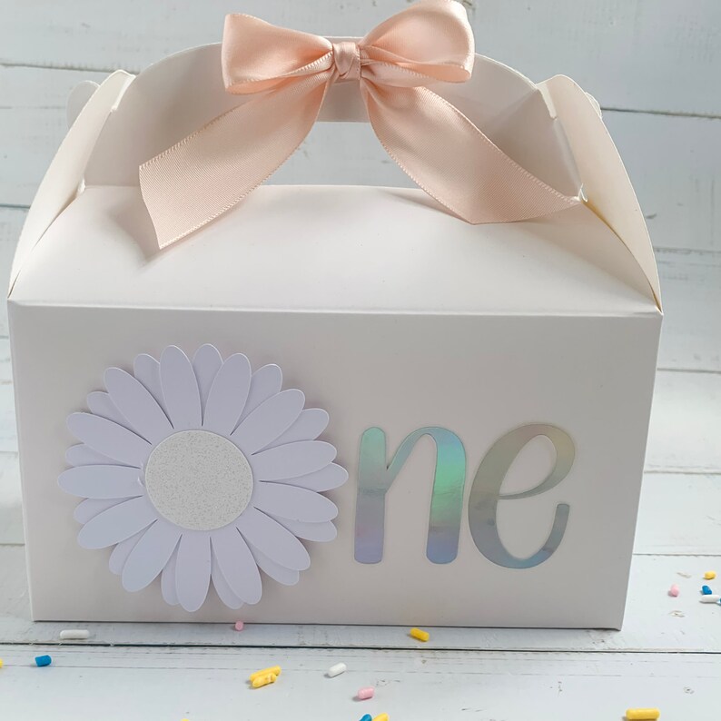 Daisy Gable Box. Great for Any Daisy Party Daisy Birthday - Etsy