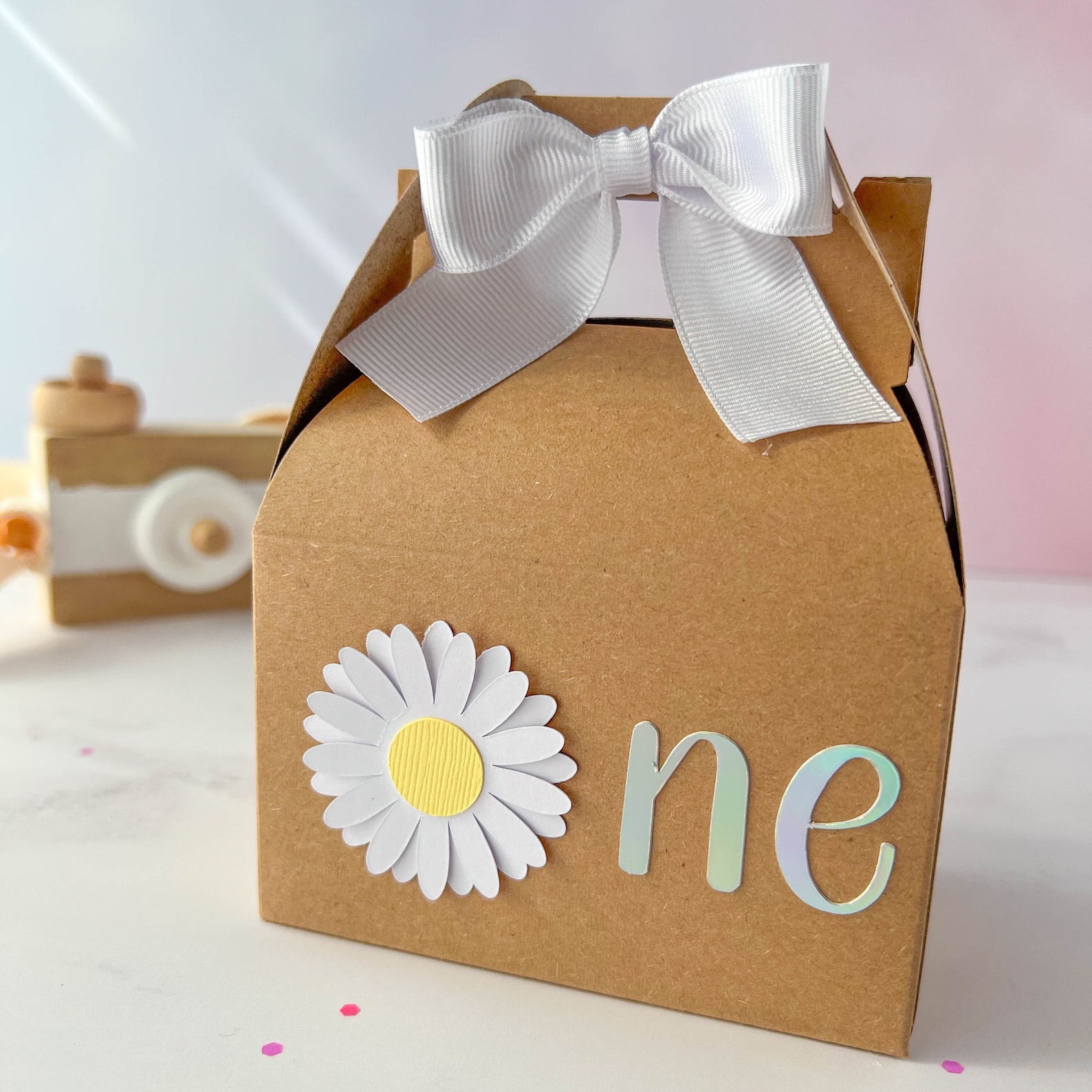 Daisy Gable Box in MINI SIZE. Great, Smaller Box for Any Daisy Party ...