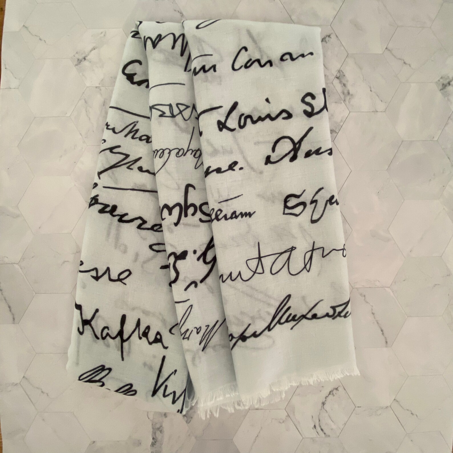 Famous Authors Autographs Literary Book Scarf Tolstoy, Virginia Woolf ...