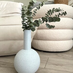 Round Beaker Vase, Delightful Science Chic Decor, 3D Printed Home ...