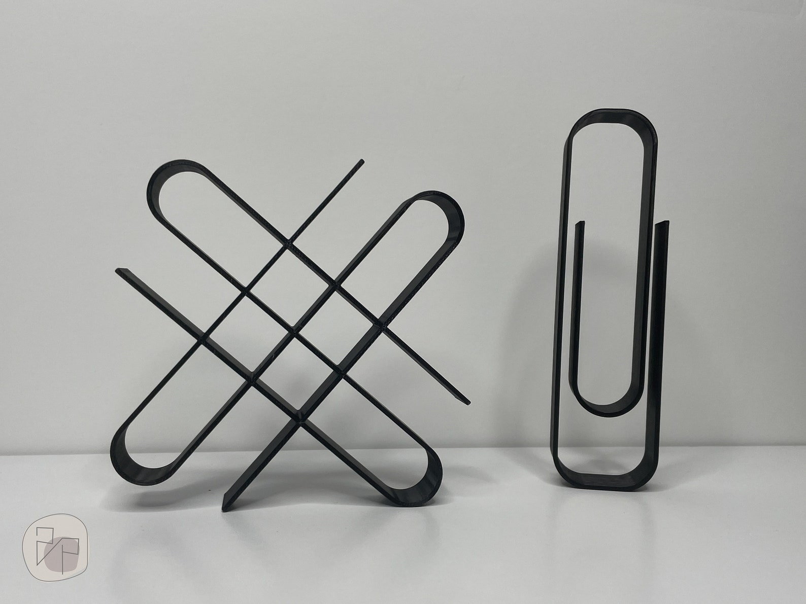Minimalist Paperclip Line Art Decor, Paper Clip Shape Sculpture, Home ...