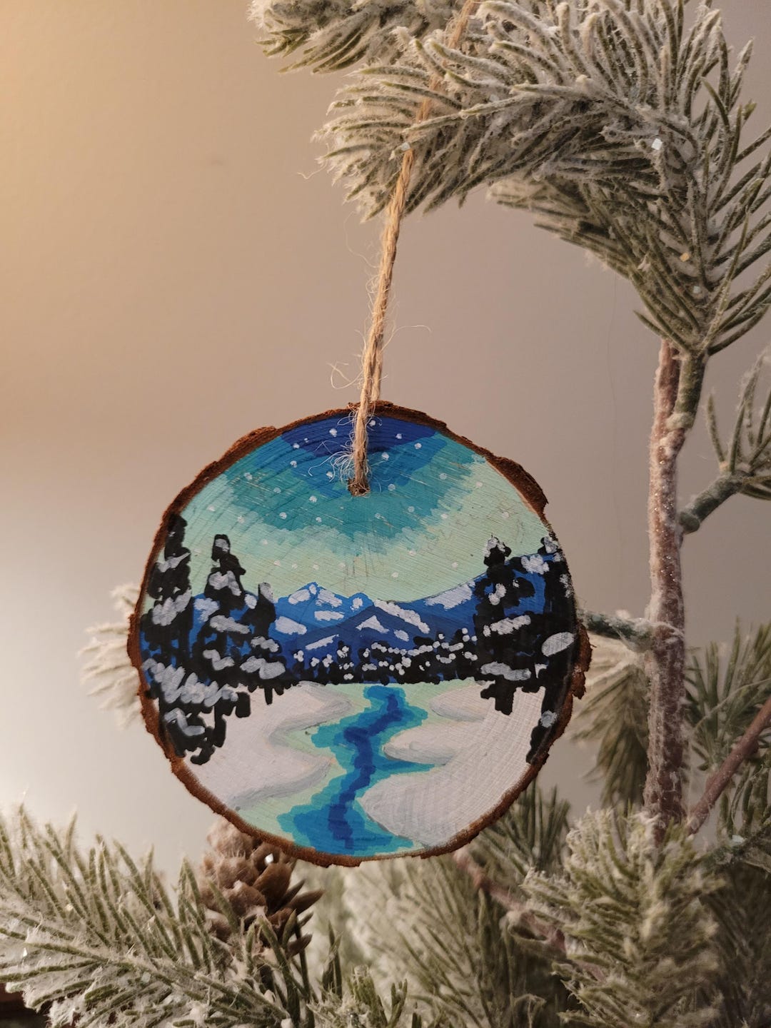 Hand-painted Northern Lights Ornament Snowy Forest Scene on Wood Slice ...