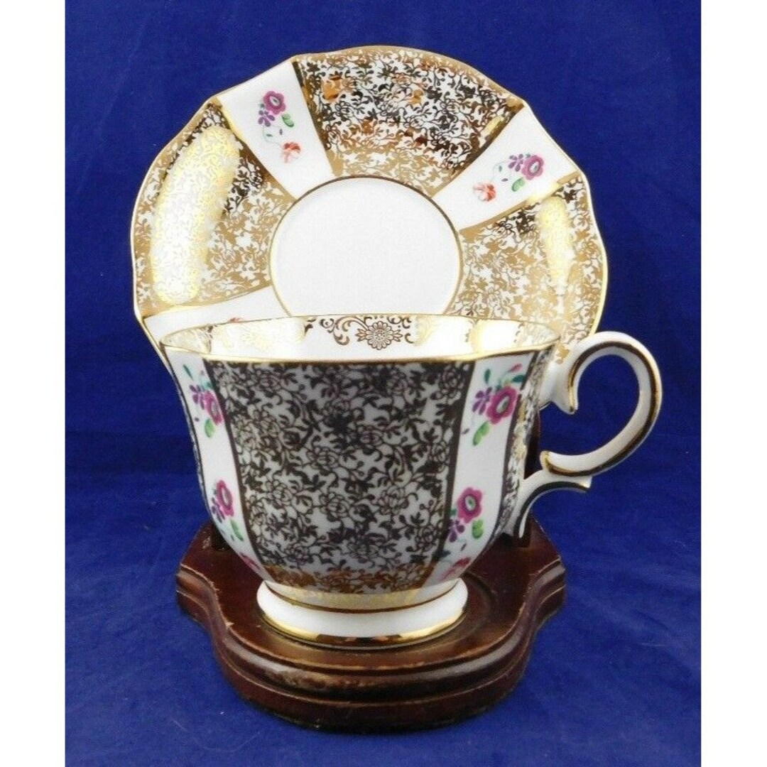 Collingwoods ENGLISH Tea Cup and Saucer, Floral and Gold, "countess" - Etsy